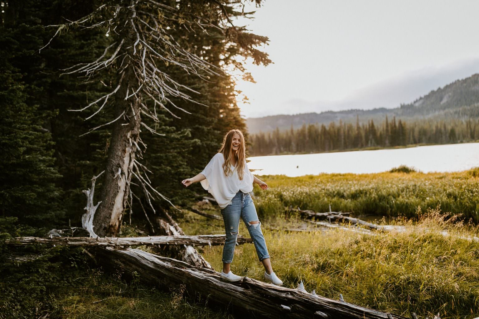 Senior Portrait Sessions Bend, Oregon || Victoria Carlson Photography