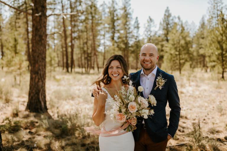Bend Backyard Wedding | Victoria Carlson Photography