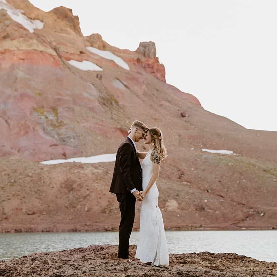 Victoria Carlson: Bend Oregon Wedding Photographer